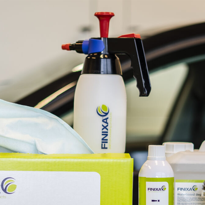 FINIXA pump-up sprayer for liquid